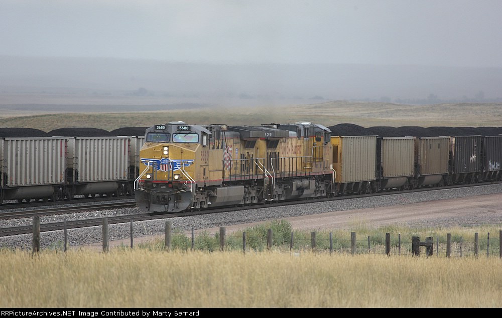 UP 5680 North of Bill